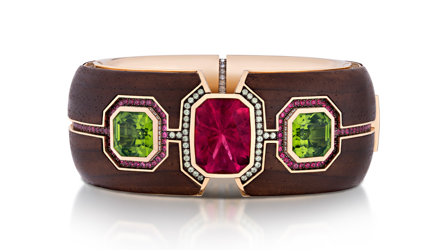 Pink Tourmaline Bracelet, Emerald Suite Take Top Spectrum Honors ...